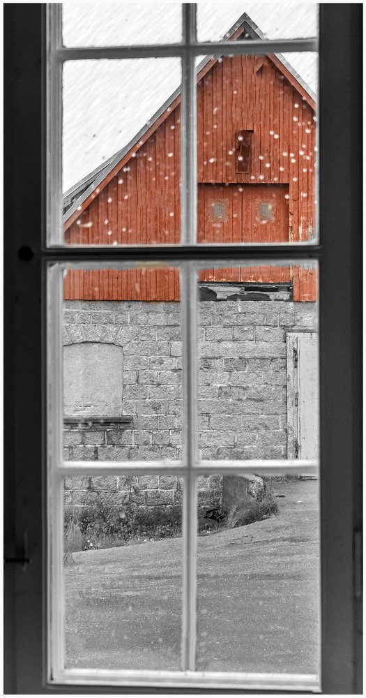 Robert Sochor VIEW THRU THE WINDOW 20250127 HM | Livingston Camera Club